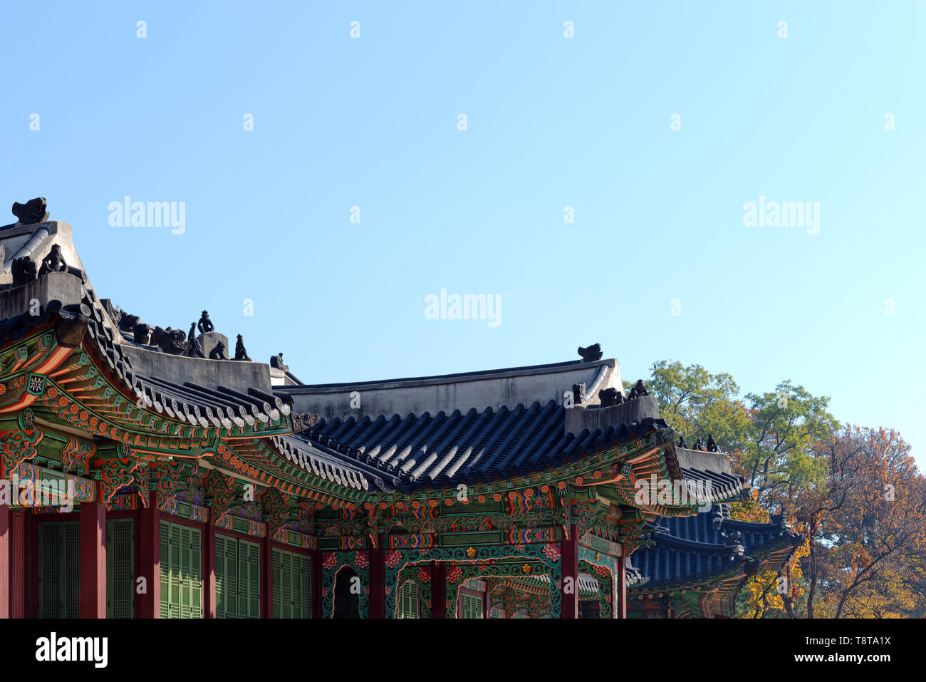 Traditional Korean Building at Seoul, South Korea Stock Photo - Alamy