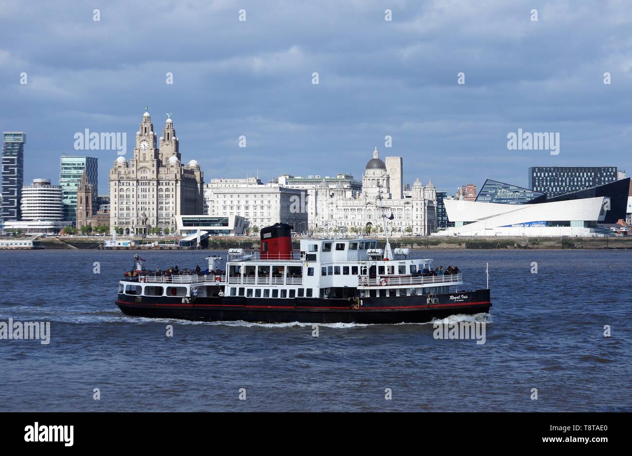 Mersey Ferry And Liverpool Waterfront Stock Photo - Alamy