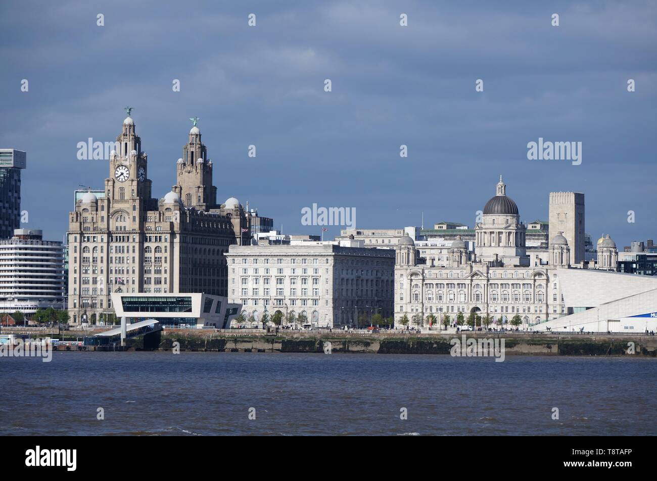 Views Of The Liverpool Waterfront From Woodside Stock Photo - Alamy