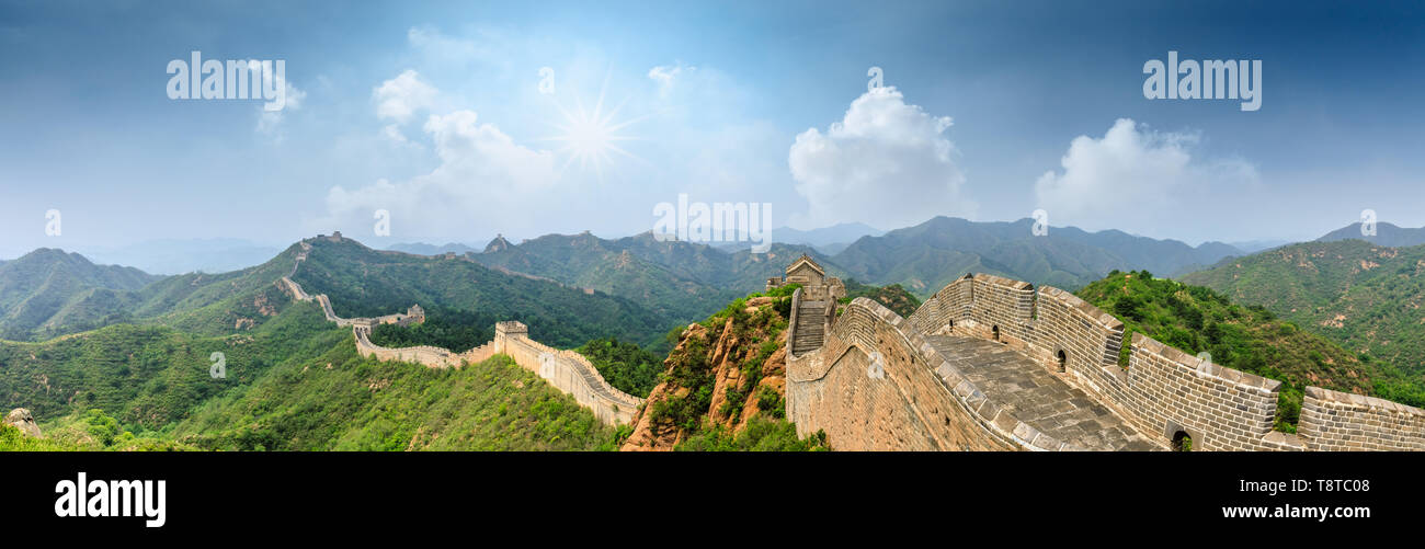 Panoramic great wall china hi-res stock photography and images - Alamy