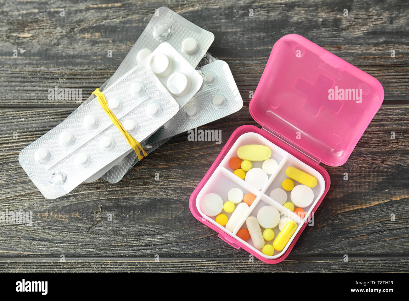 Plastic cell packs hi-res stock photography and images - Alamy