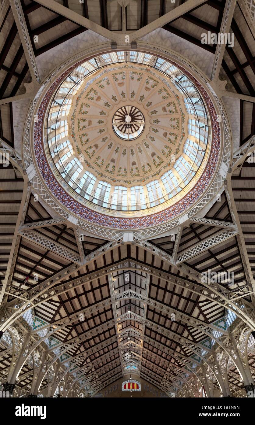 Spanish tile roof hi-res stock photography and images - Alamy