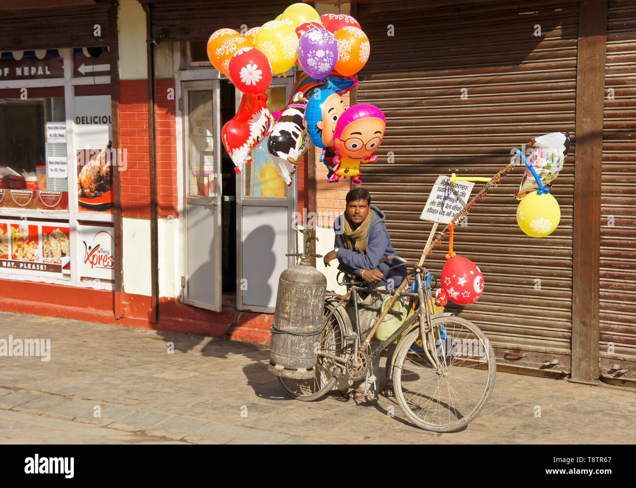 Vendor balloons hi-res stock photography and images - Alamy