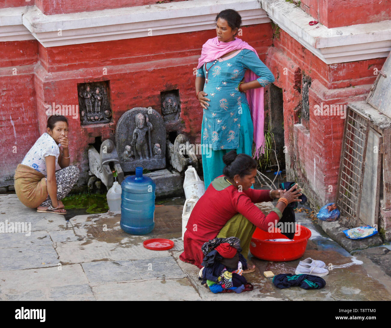 Women washing clothes in nepal hi-res stock photography and images - Alamy