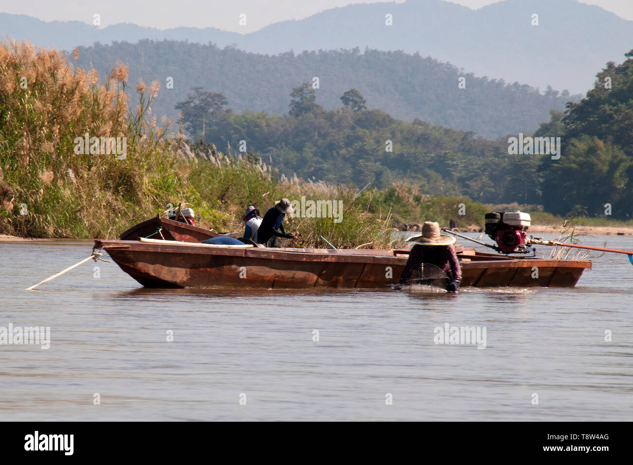 Kok River Thailand, local people fishing in shallow river Stock Photo ...