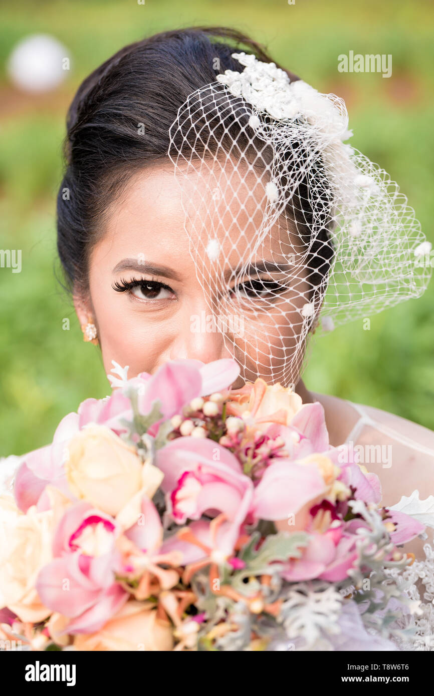 Indonesian Bride High Resolution Stock Photography and Images - Alamy