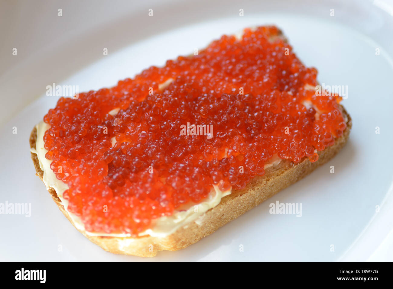 Red caviar homemade bread hi-res stock photography and images - Alamy