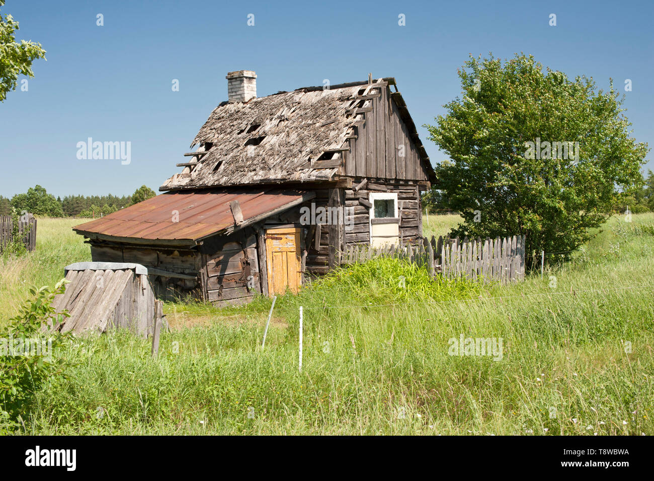 Disintegrating house hi-res stock photography and images - Alamy