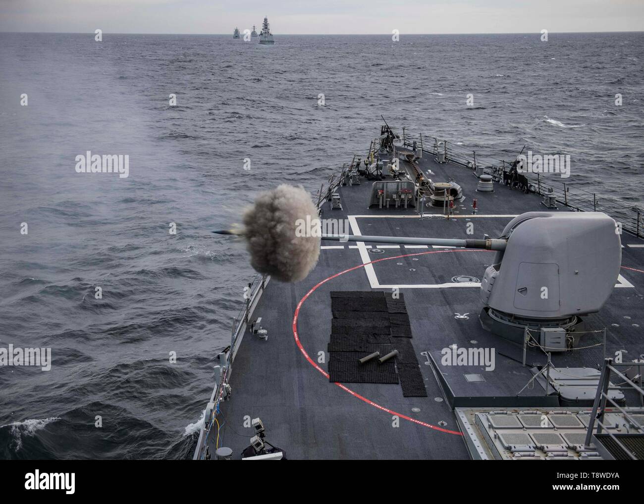 190513-N-TI693-0170 ATLANTIC OCEAN (May 13, 2019) - The Arleigh Burke ...