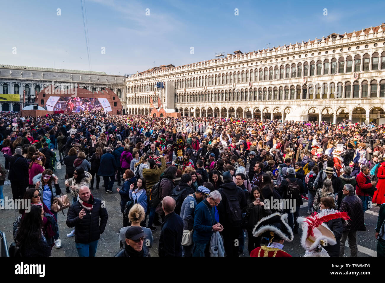 Carnival mass hi-res stock photography and images - Alamy