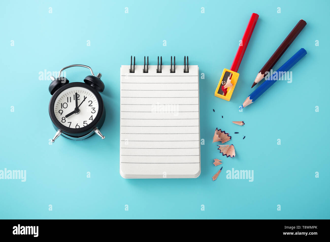Notebook pencil alarm clock hi-res stock photography and images - Alamy