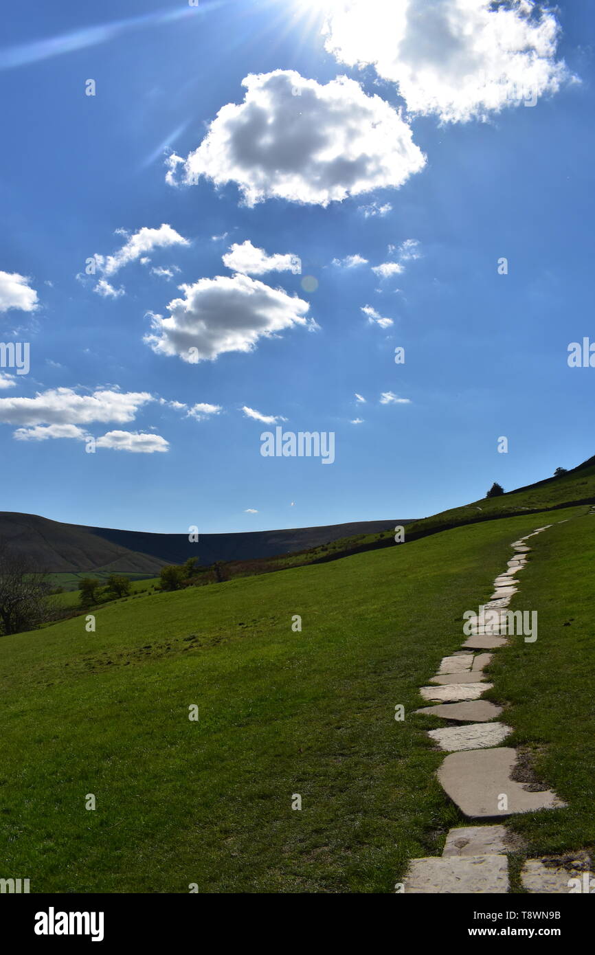 Path through the countryside Stock Photo - Alamy