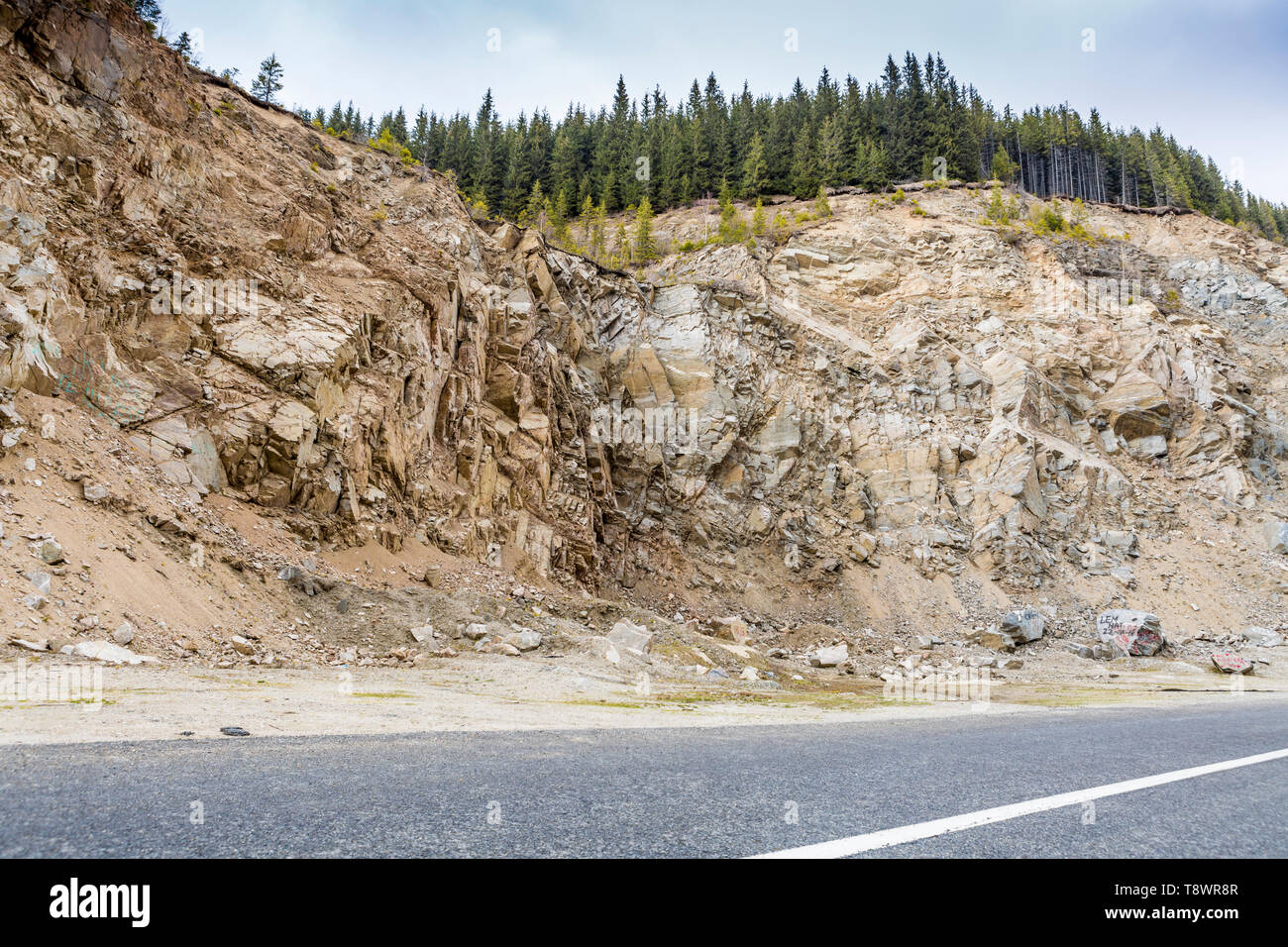 Landslide rubble mountains nature hi-res stock photography and images ...