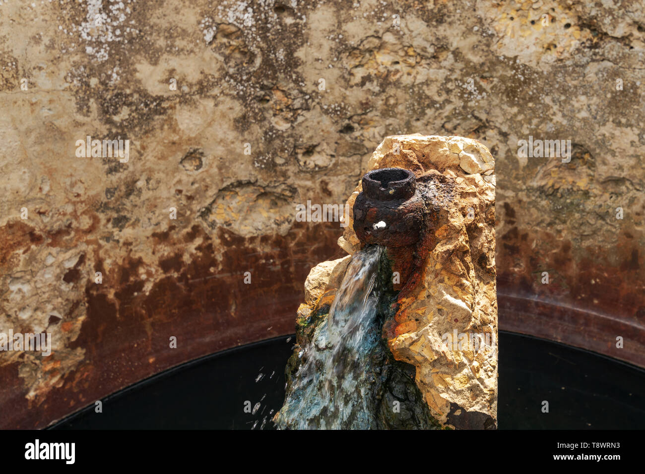 Sulfur spring hi-res stock photography and images - Alamy