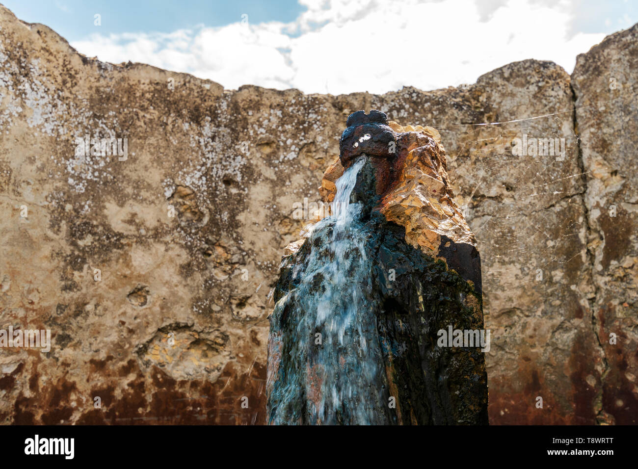 Sulfur spring hi-res stock photography and images - Alamy