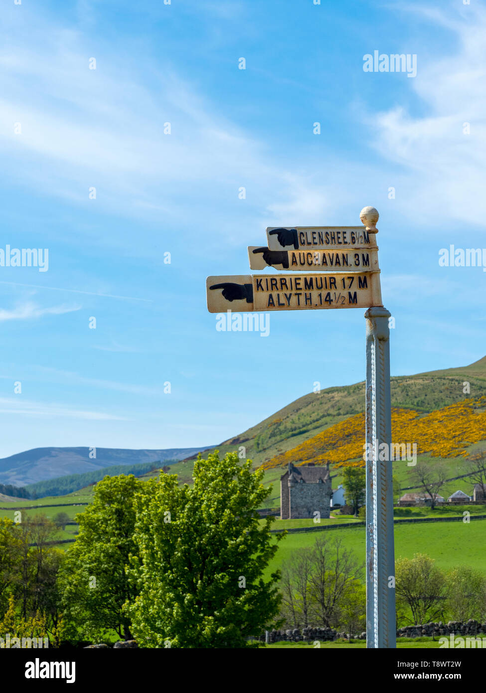 Old Metal Signpost, Glenisla, Scotland, UK Stock Photo - Alamy