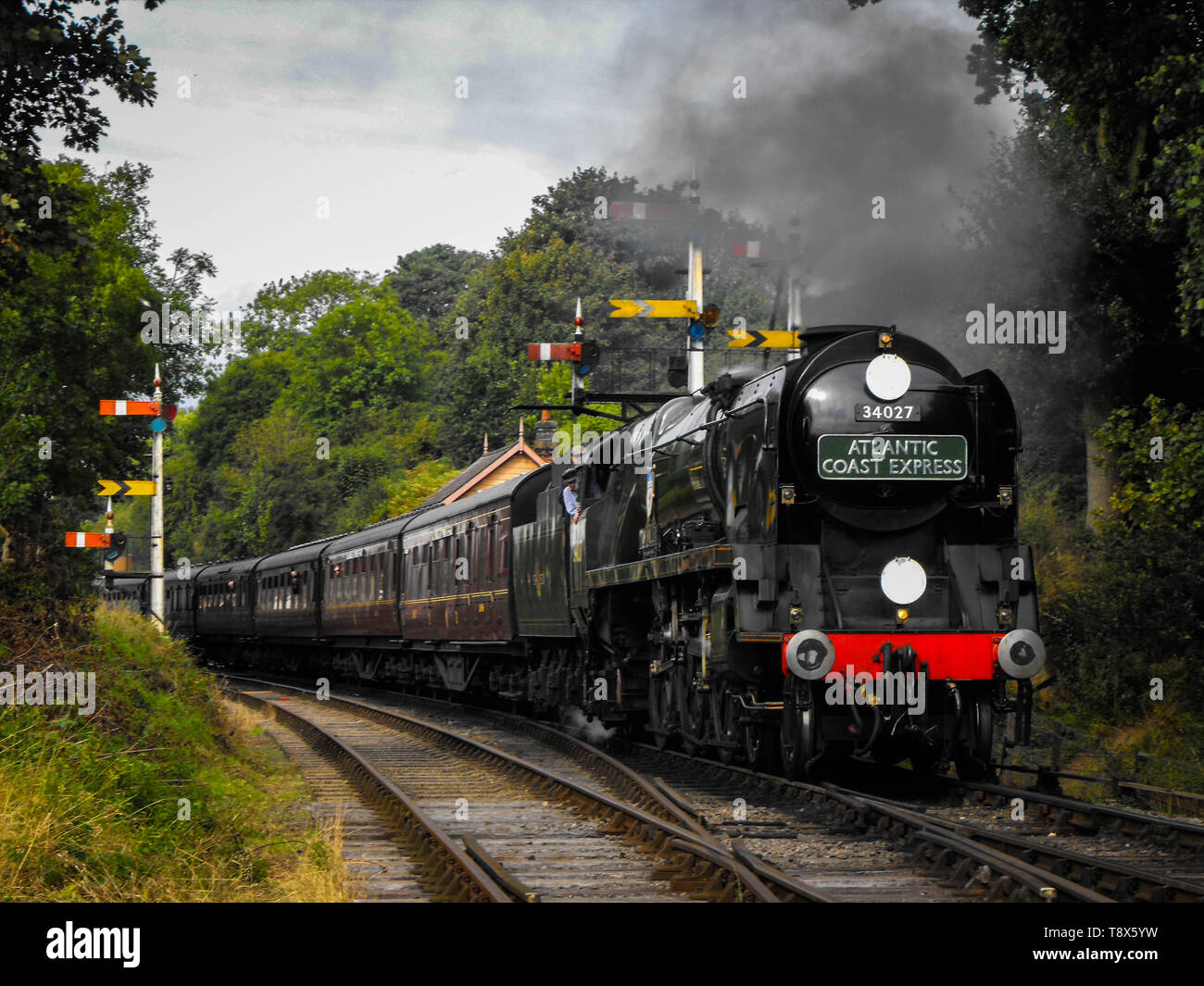 Gwr signals hi-res stock photography and images - Alamy