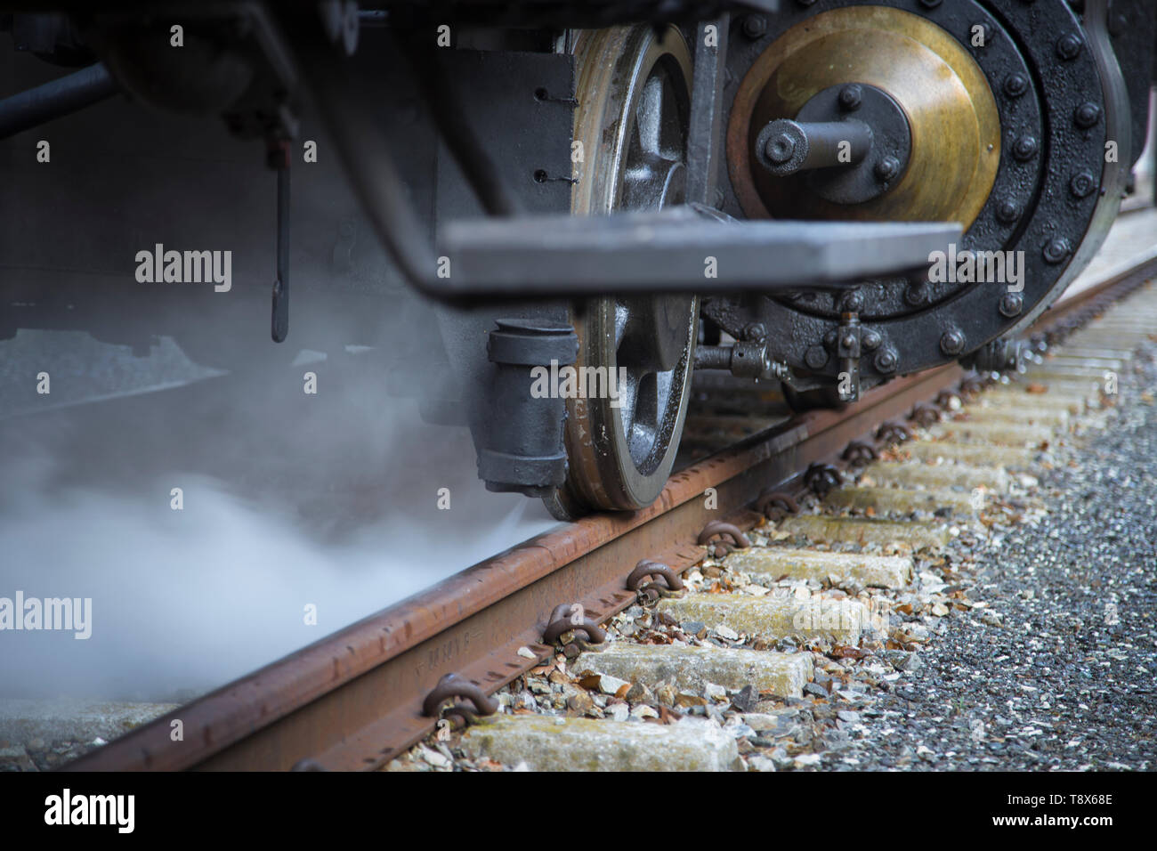 Detail of train wheels hi-res stock photography and images - Alamy