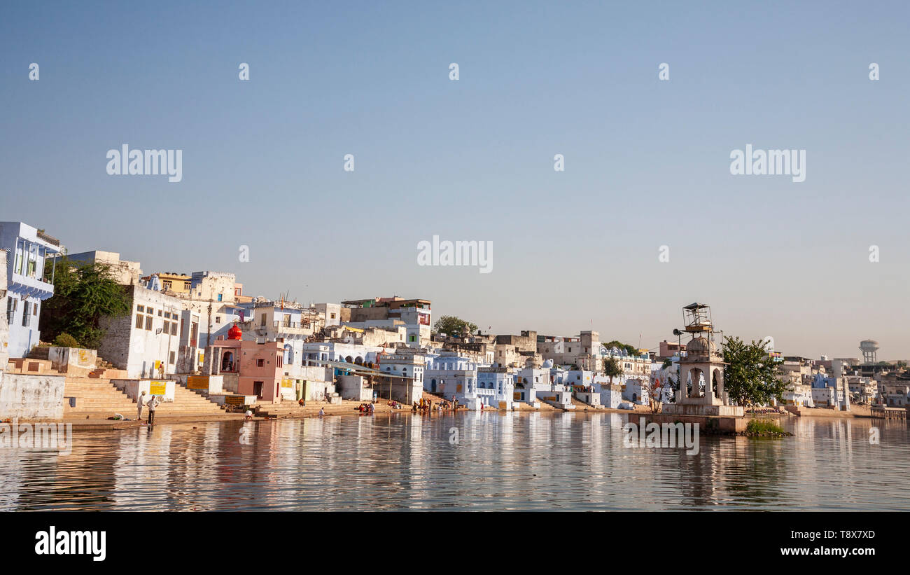 Hindu ghats hi-res stock photography and images - Alamy