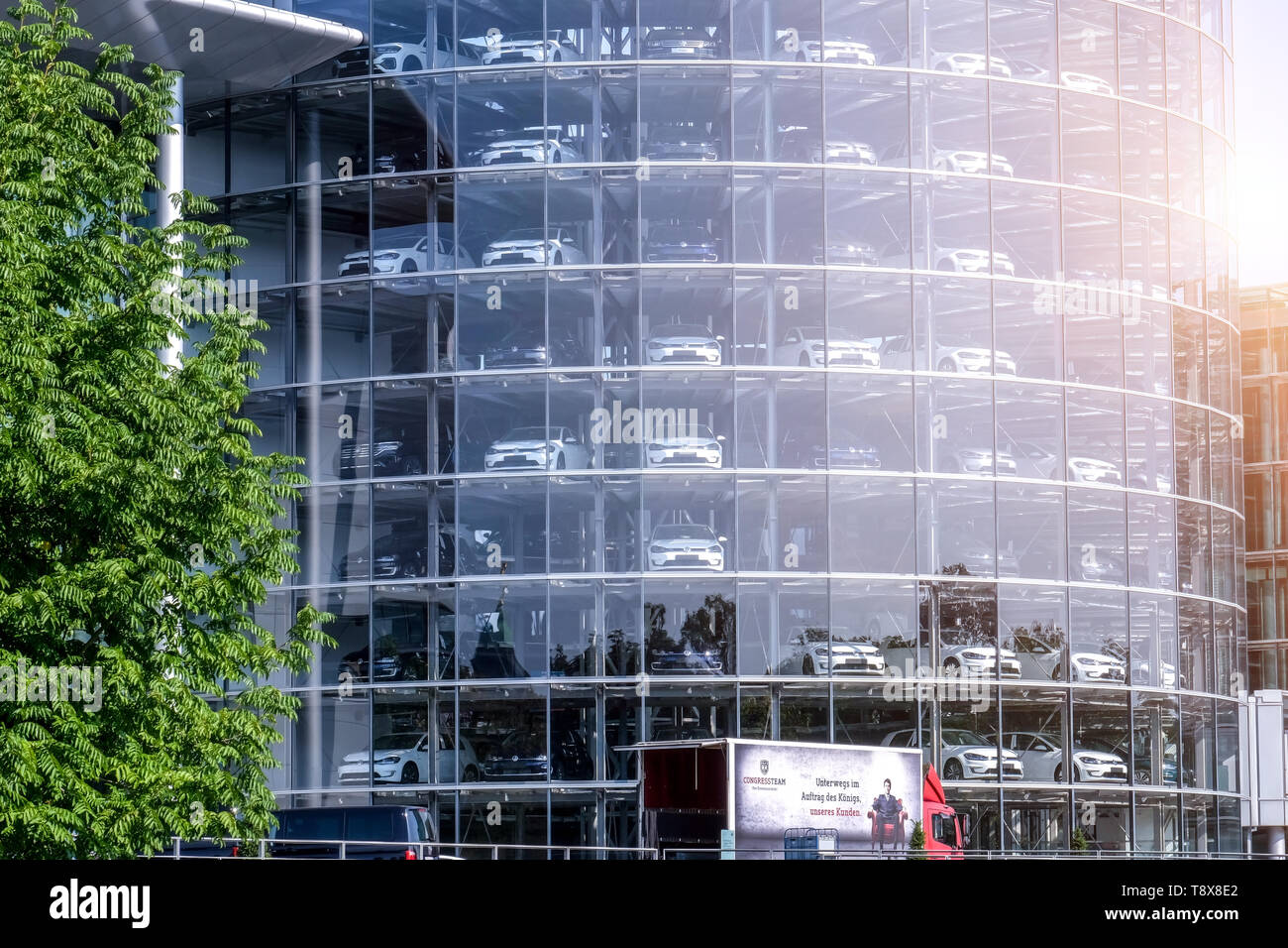 Transparent factory volkswagen automobile plant hi-res stock ...