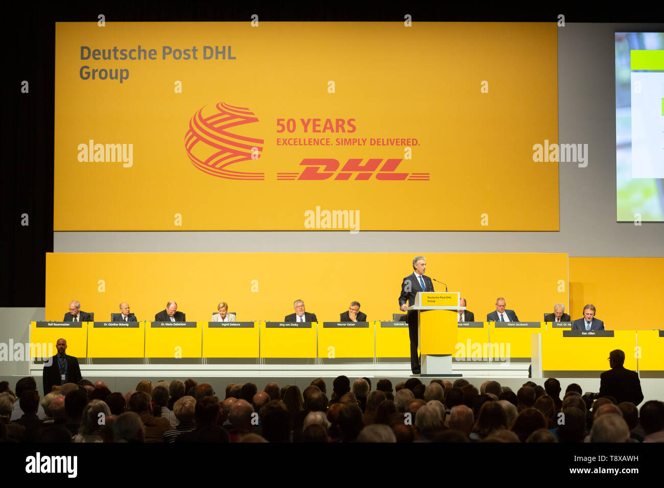 Ceo dhl express hi-res stock photography and images - Alamy