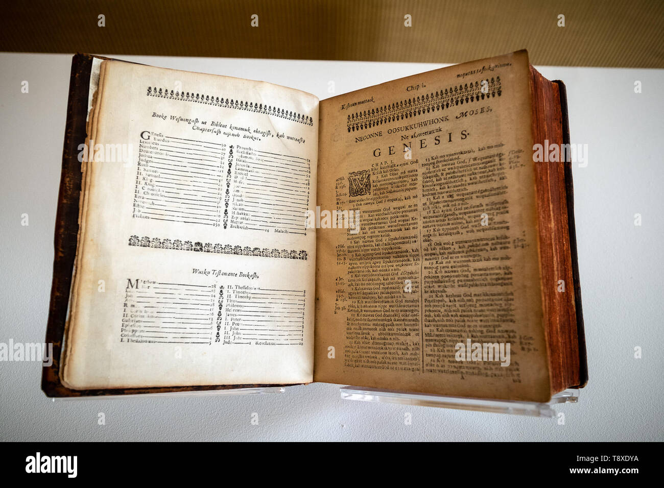 Indian bible hi-res stock photography and images - Alamy