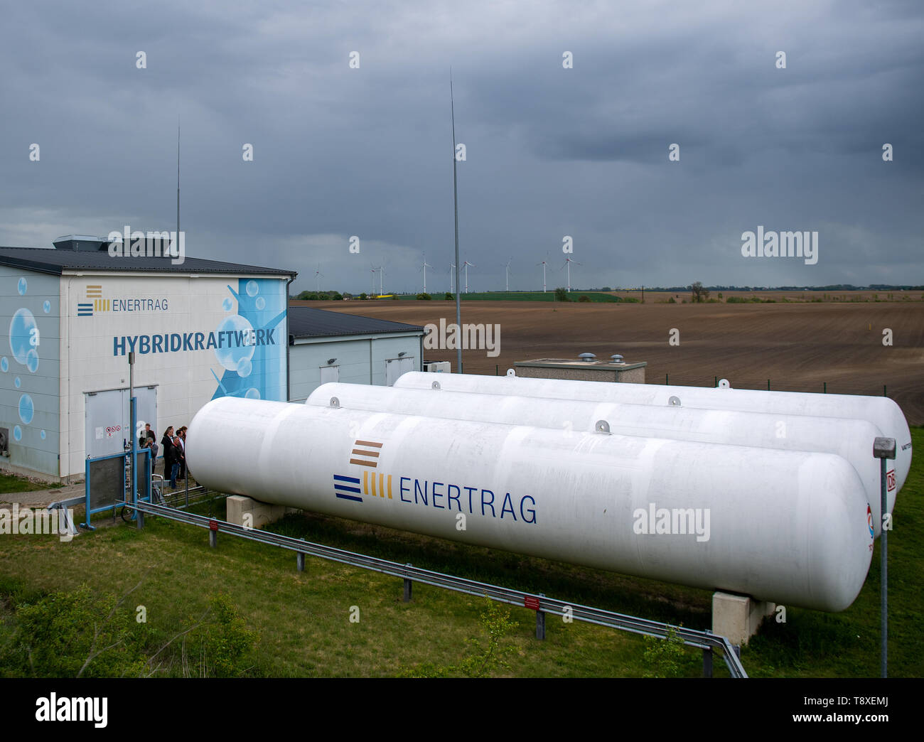 Hydrogen storage hi-res stock photography and images - Alamy