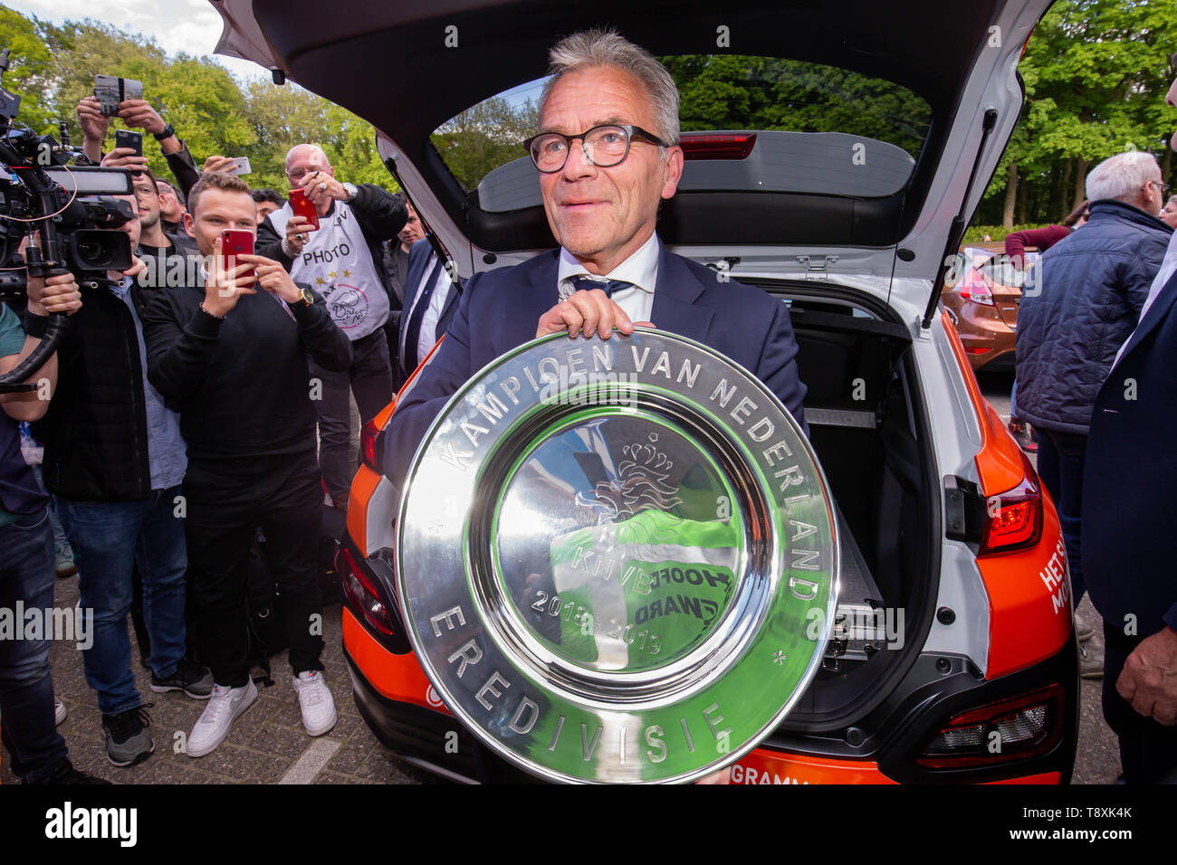 Championship shield hi-res stock photography and images - Alamy