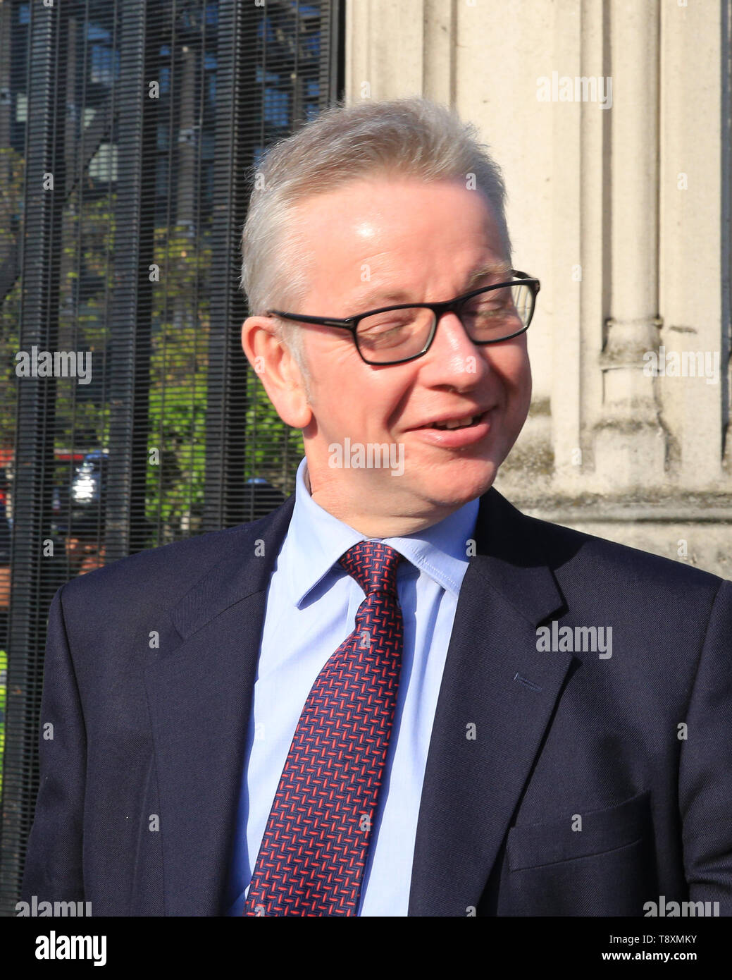 News environment leaves hi-res stock photography and images - Alamy