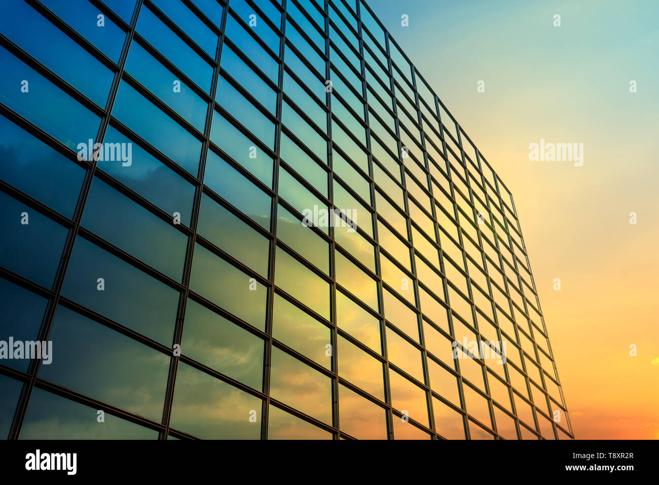 Office building detail hi-res stock photography and images - Alamy
