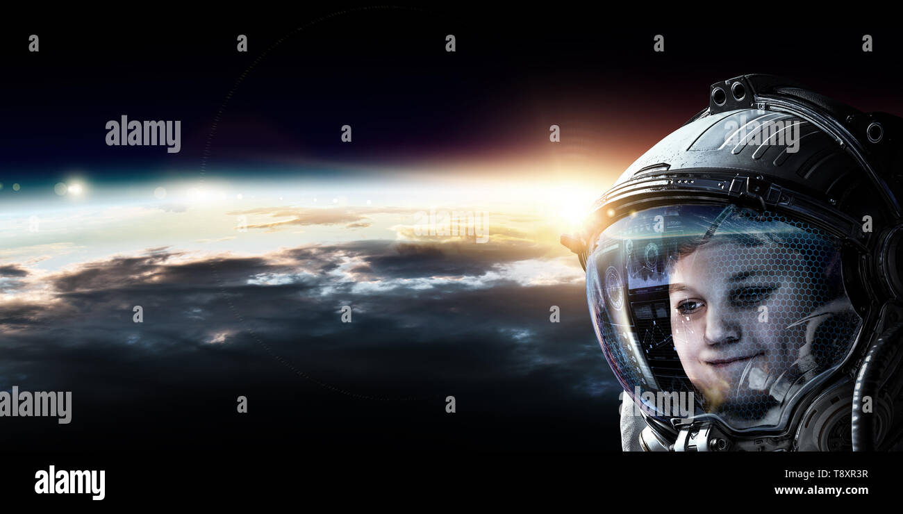 Little astronaut hi-res stock photography and images - Alamy