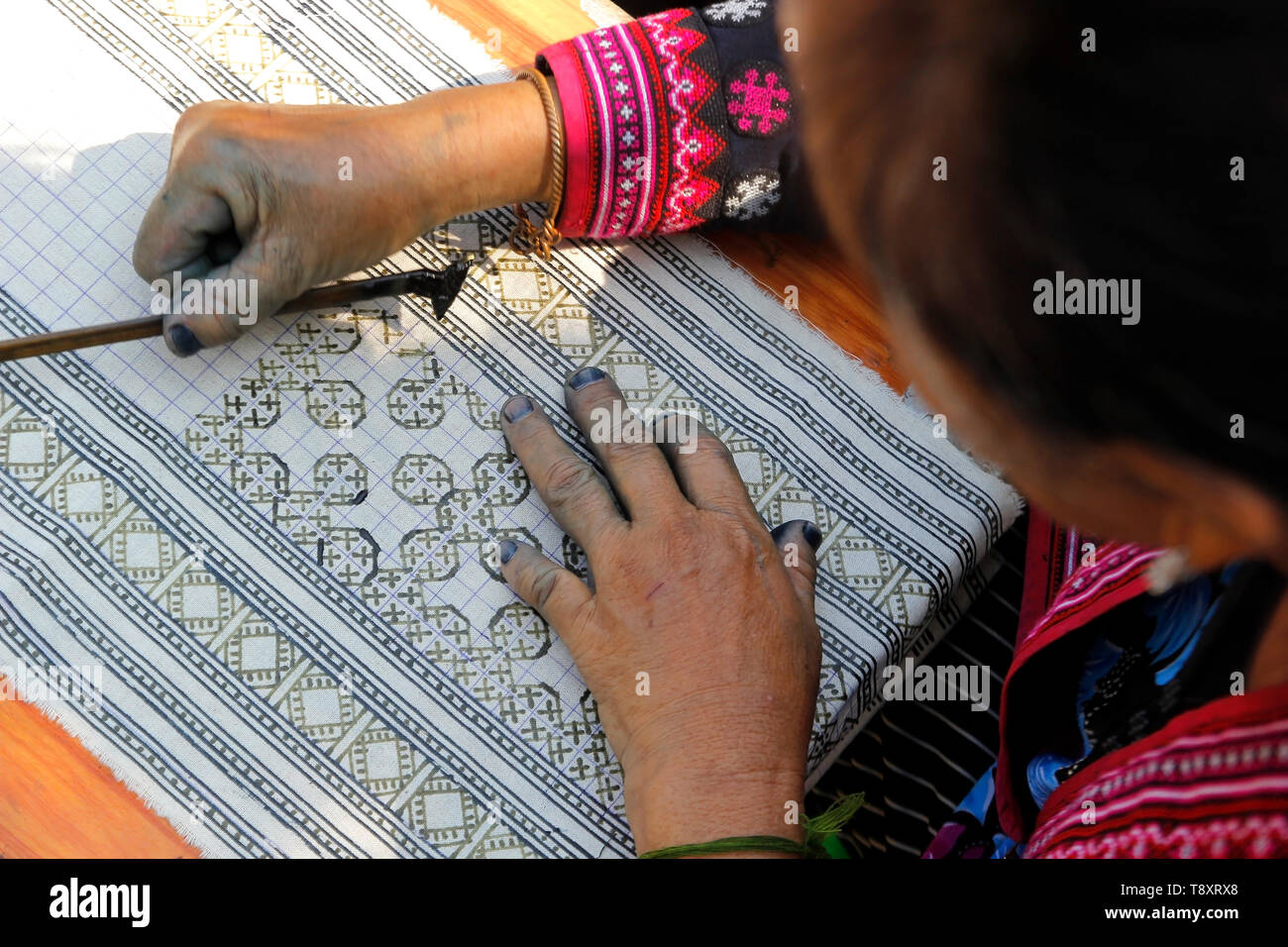 Hmong batik hi-res stock photography and images - Alamy