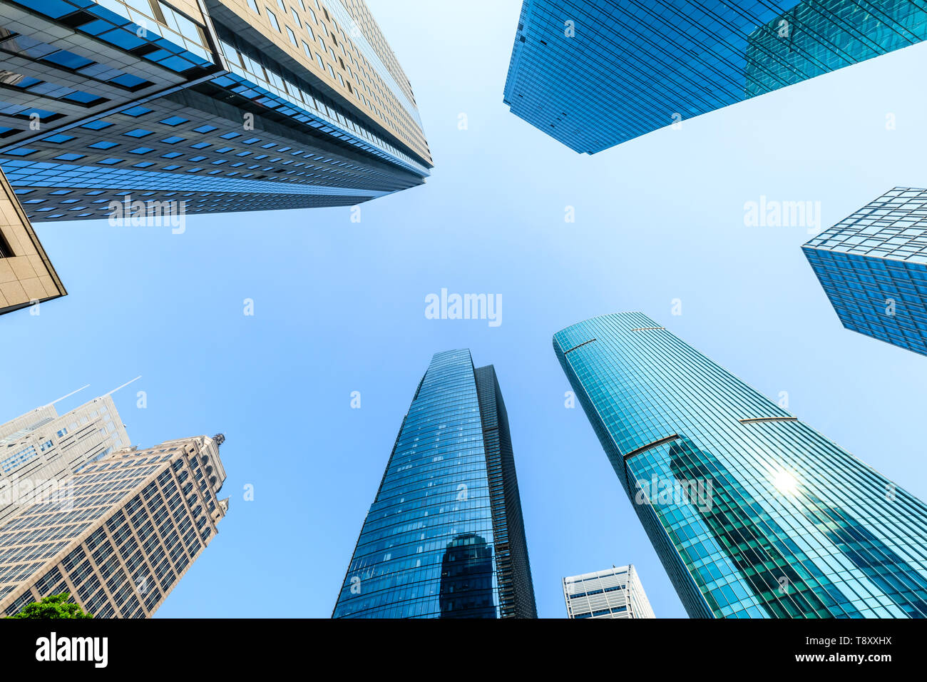 City downtown tall skyscrapers background hi-res stock photography and ...