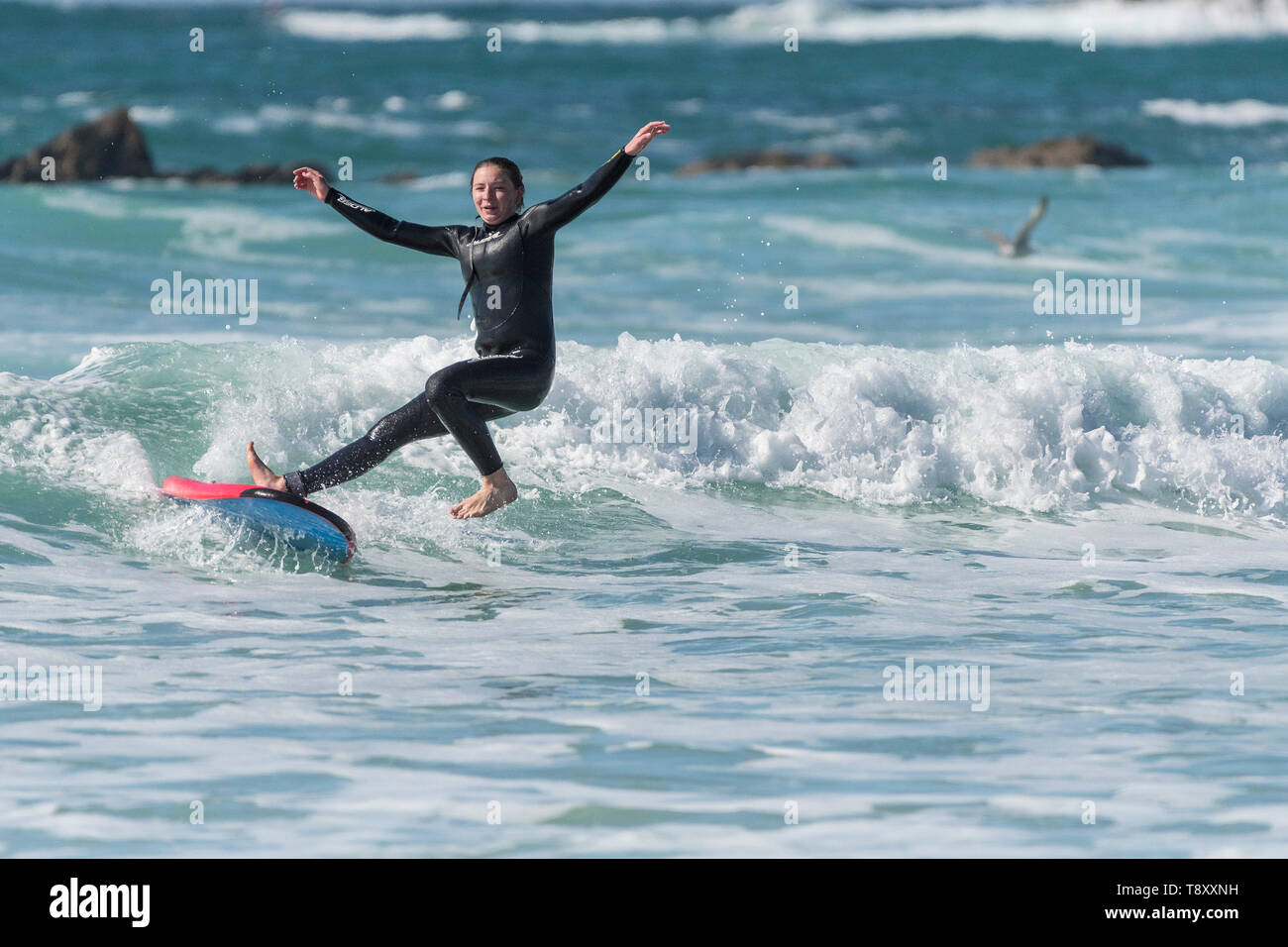 Surfer falling hi-res stock photography and images - Alamy
