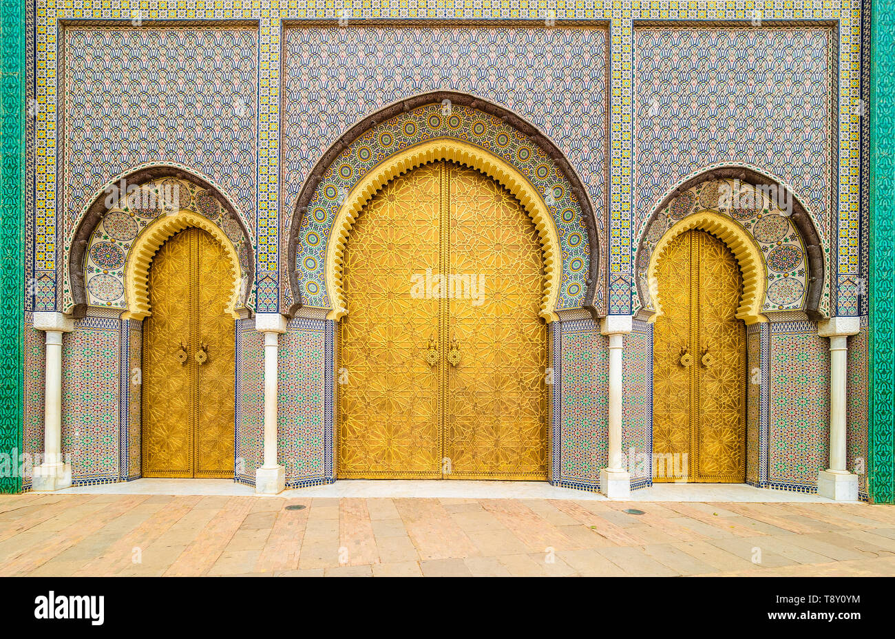 Entrance gates to the Royal Palace in Fes, Morocco Stock Photo - Alamy