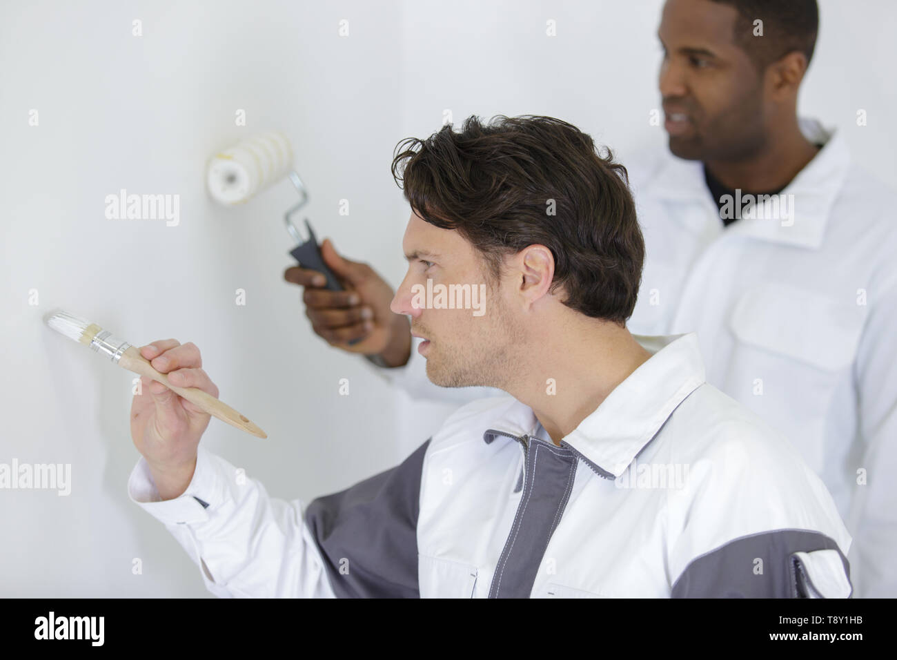 Paint roll brushes hi-res stock photography and images - Alamy