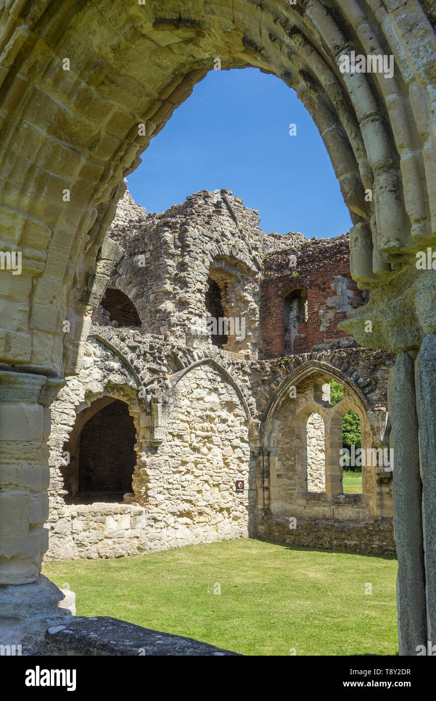 Netley abbey hi-res stock photography and images - Alamy