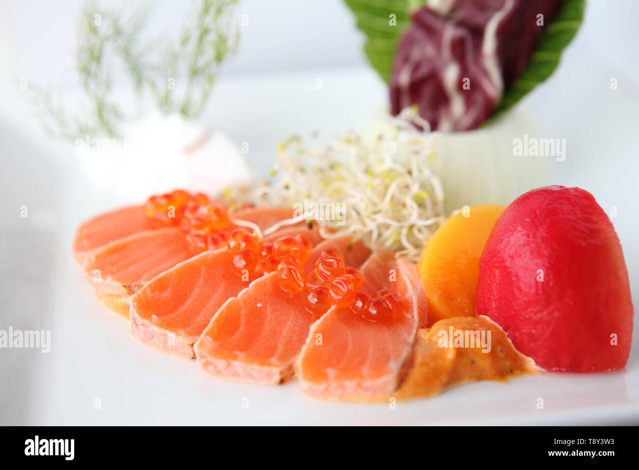 Delicious sashimi salad traditional japanese hi-res stock photography ...