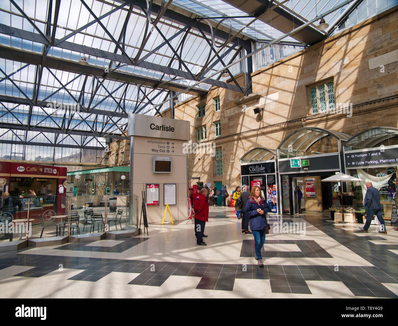 Carlisle station hi-res stock photography and images - Alamy