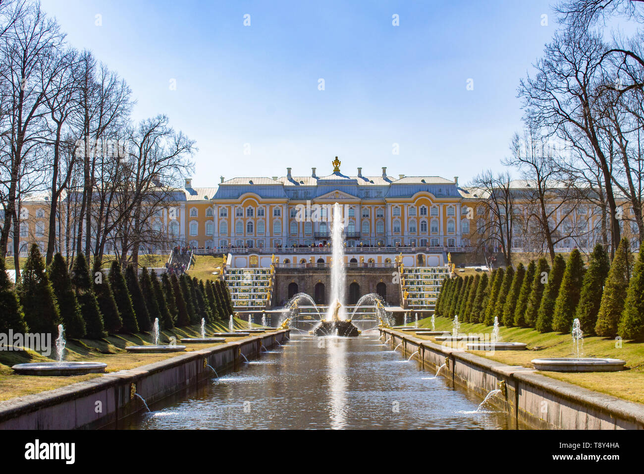 The Grand Cascade and Samson Fountain at Peterhof Royal Palace in Saint ...