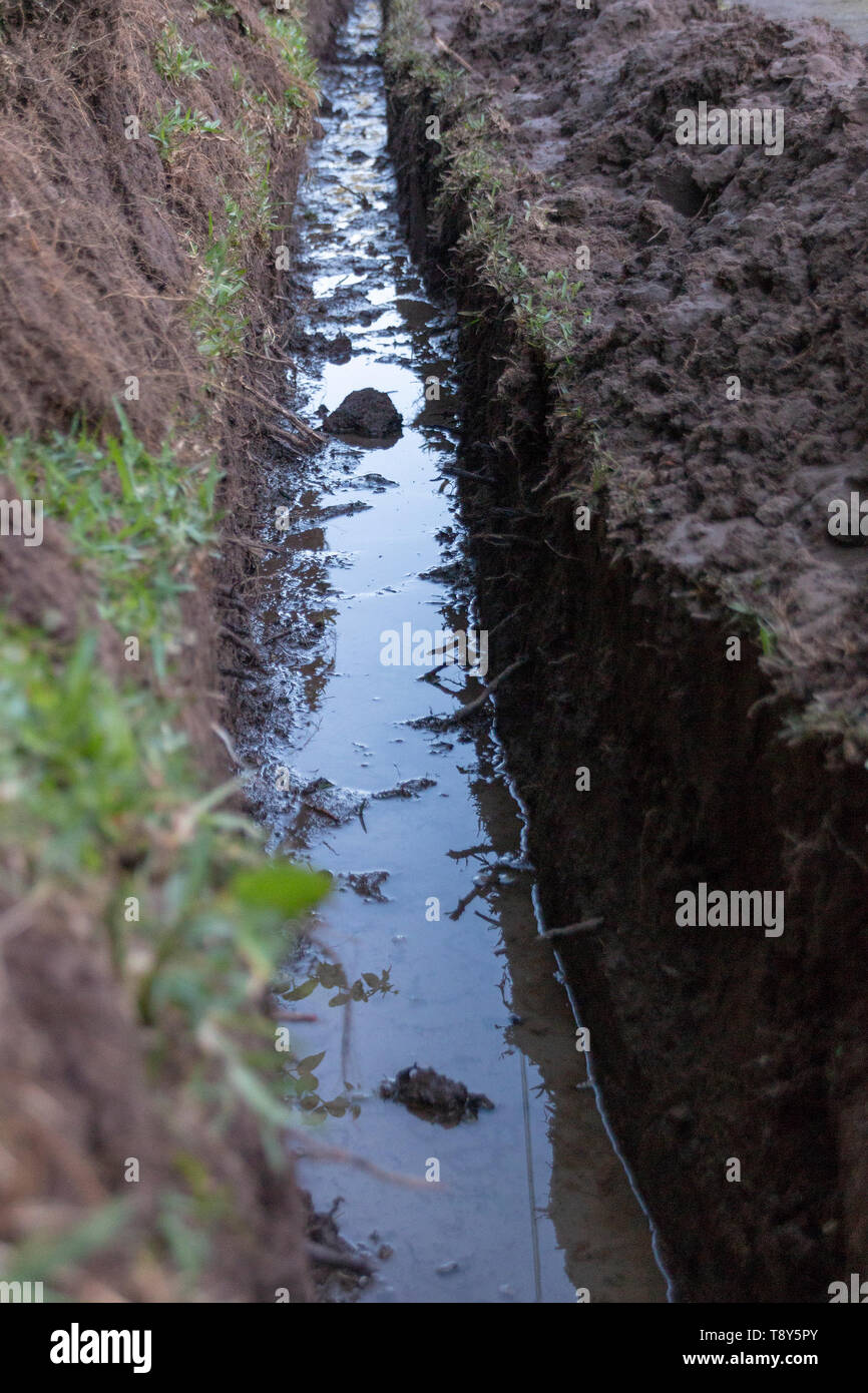 Trench texture hi-res stock photography and images - Alamy