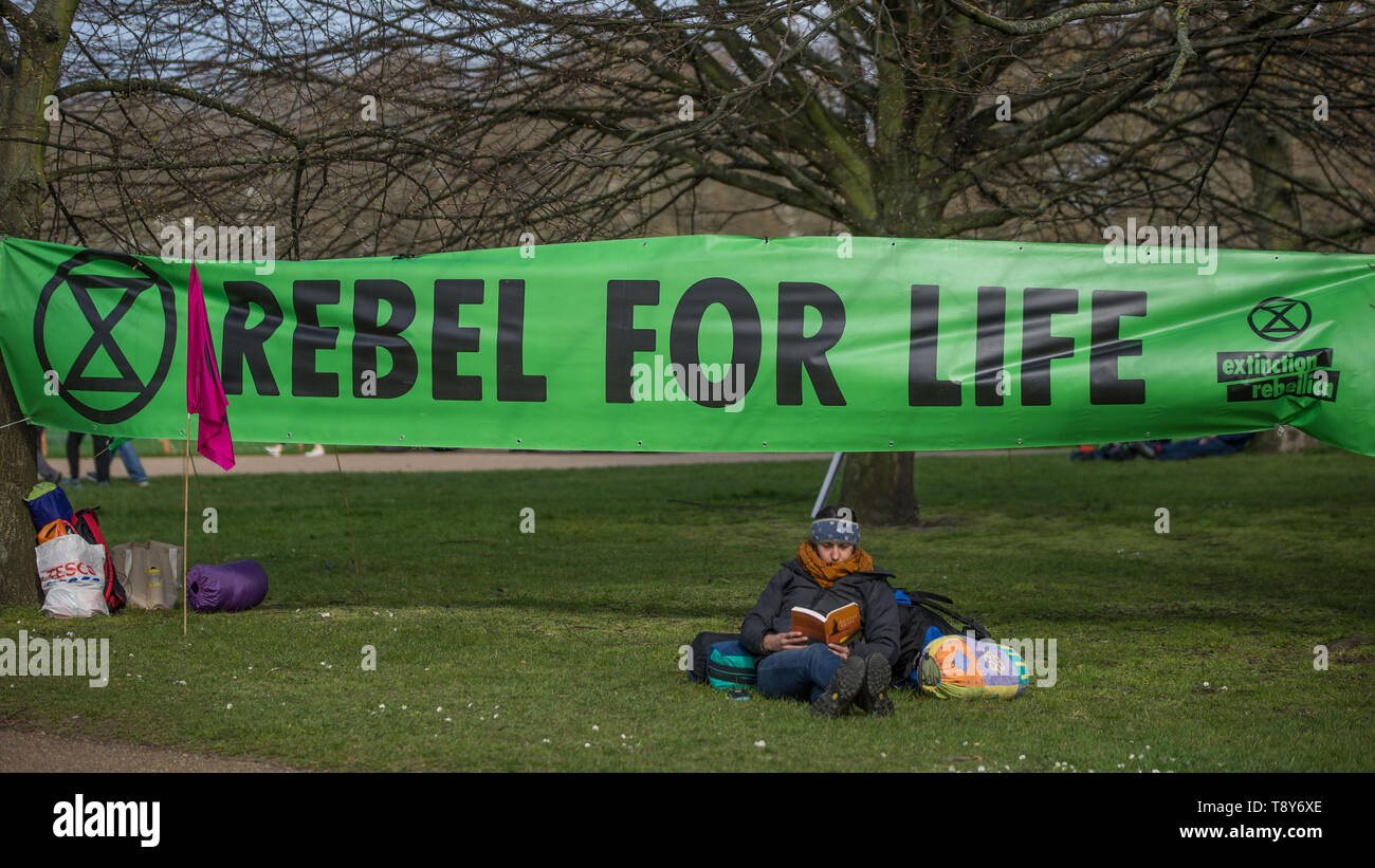 Climate protest group Extinction Rebellion set up camp in London’s Hyde ...