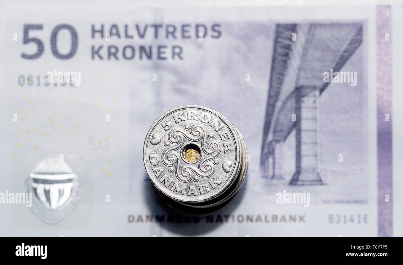 Fifty kroner banknote hi-res stock photography and images - Alamy