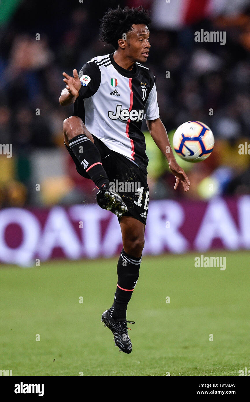 Juan Cuadrado of Juventus during the Serie A match between Roma and ...