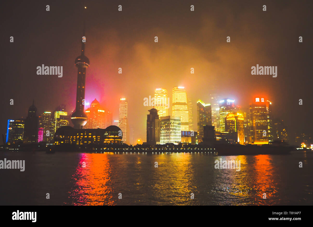 Skyline night view from Bund waterfront on Pudong landmark business ...