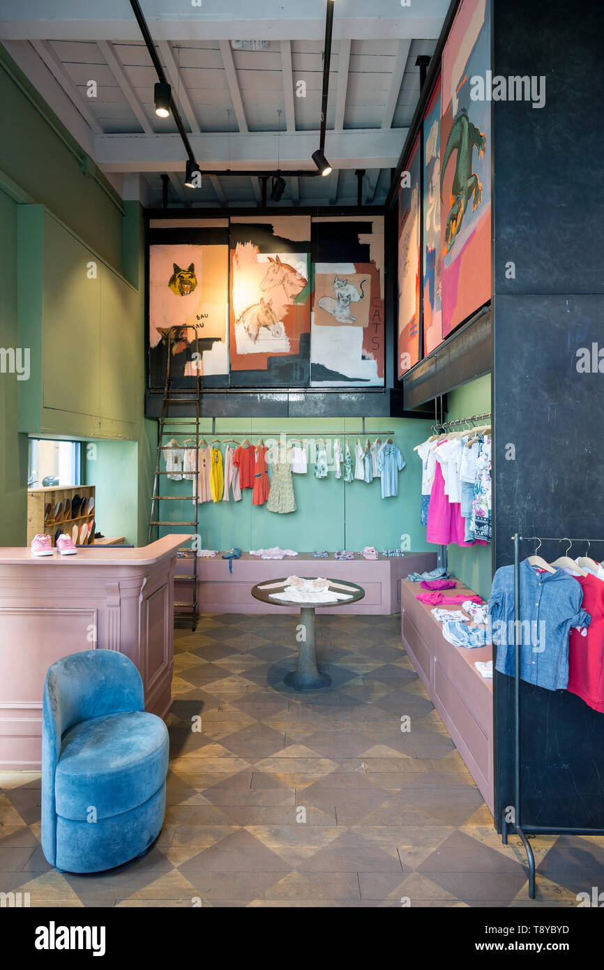 Italy shoes children hi-res stock photography and images - Alamy