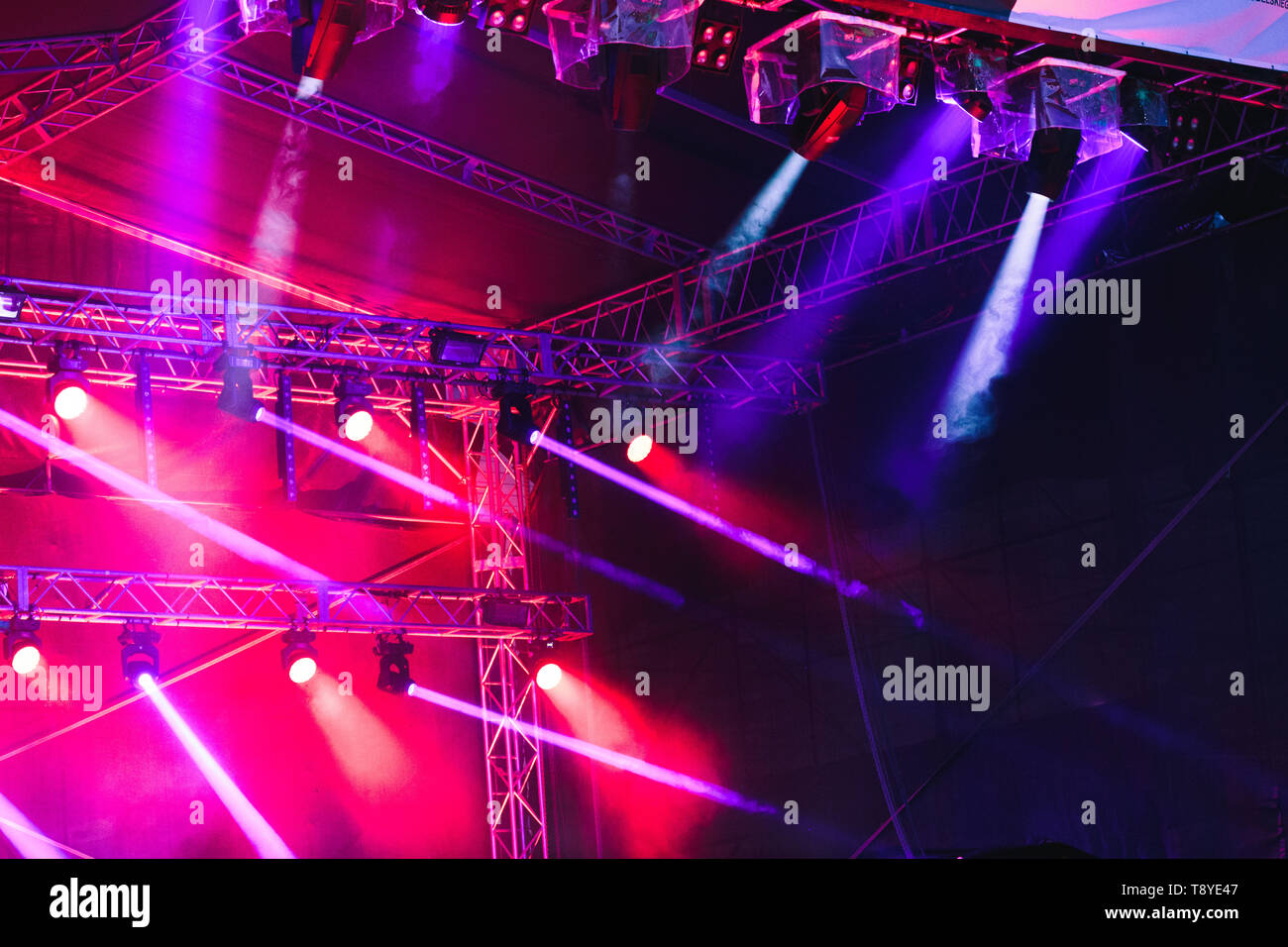 Spotlight stage with lights hi-res stock photography and images - Alamy