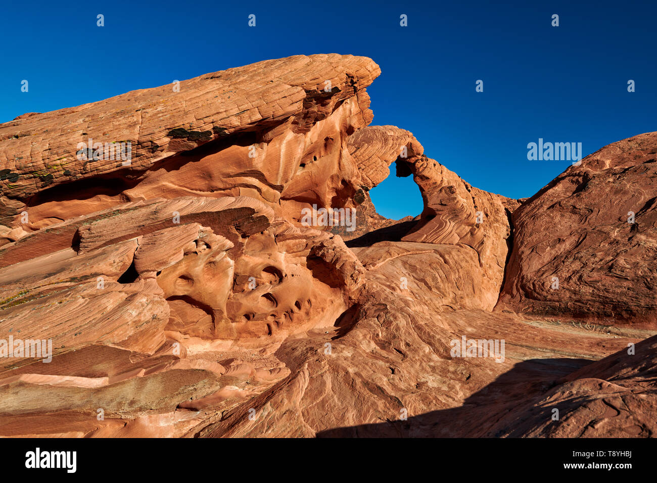 Arch Rock and stone structures in Valley of Fire State Park, Nevada ...