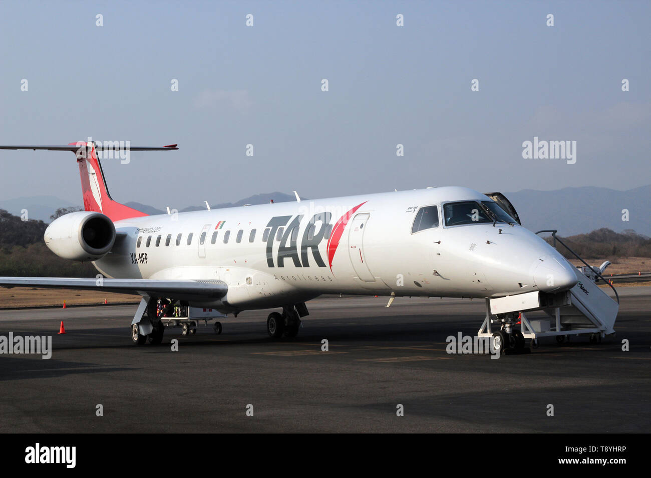 TAR airplane in Huatulco Airport Stock Photo - Alamy