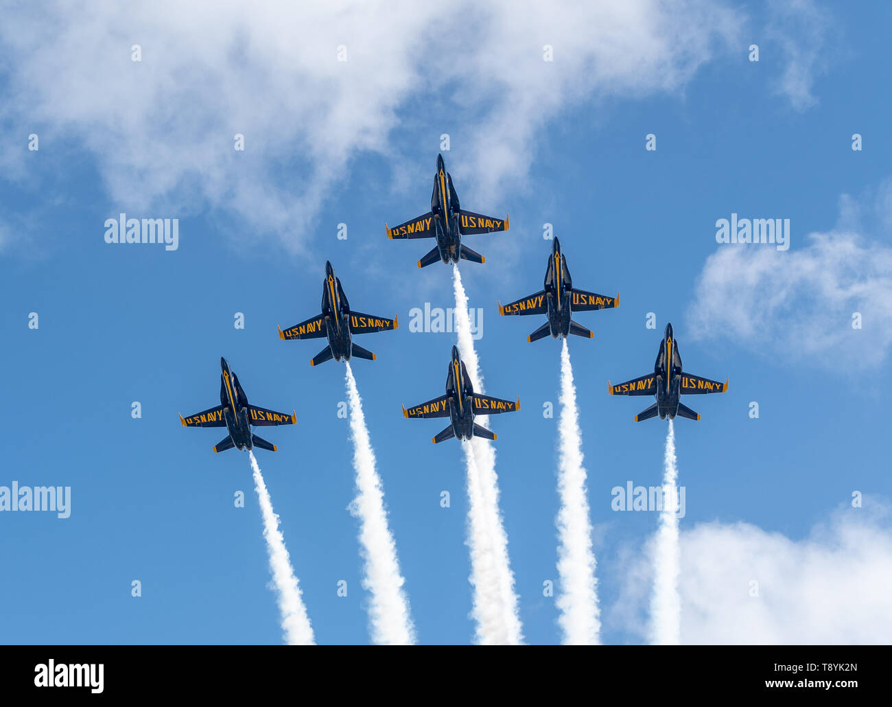 Blue angels formation hi-res stock photography and images - Alamy
